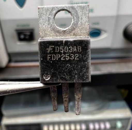 Linh kiện Mosfet FDP2532 2532 79A 150V N-Ch To-220 ( Tháo máy)