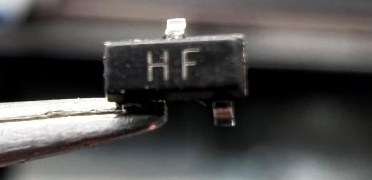 Linh kiện TRANSISTOR SMD CODE HF C1815 1815 NPN 0.15A 50V SOT-23 DÁN