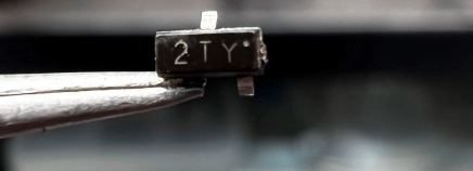 Linh kiện TRANSISTOR SMD CODE 2TY Y2 S8550 8550 PNP 0.5A 25V SOT-23
