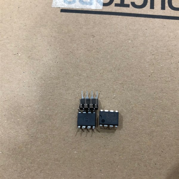 IC Nhớ - EEPROM M24C02-WMN6TP 24C02WP 24C02 DIP-8 Mới Chính Hãng 100%