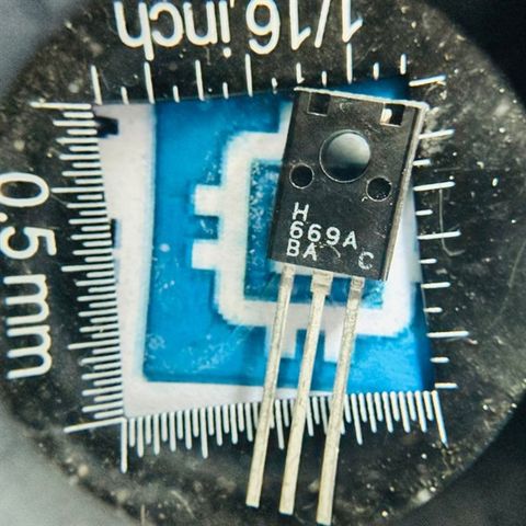 Linh kiện transistor NPN H669A 669A H669 tương đương D669A BD669