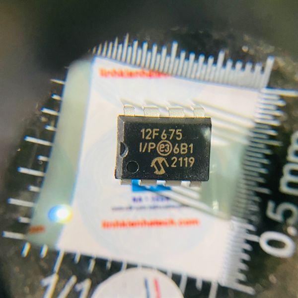 Linh kiện PIC12F675-I/P 12F675-I/P 12F675 DIP8 Mới chính hãng