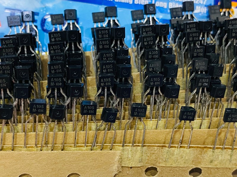 Túi 20 chiếc Transistor Cắm KRA105M A105M 2SA105 A105 100mA 50V TO-92