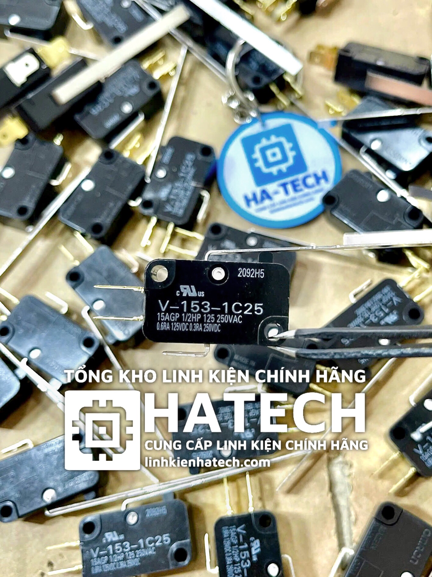 Công Tắc Hành Trình Omron V-153-1C25 V153 15A 250V V153