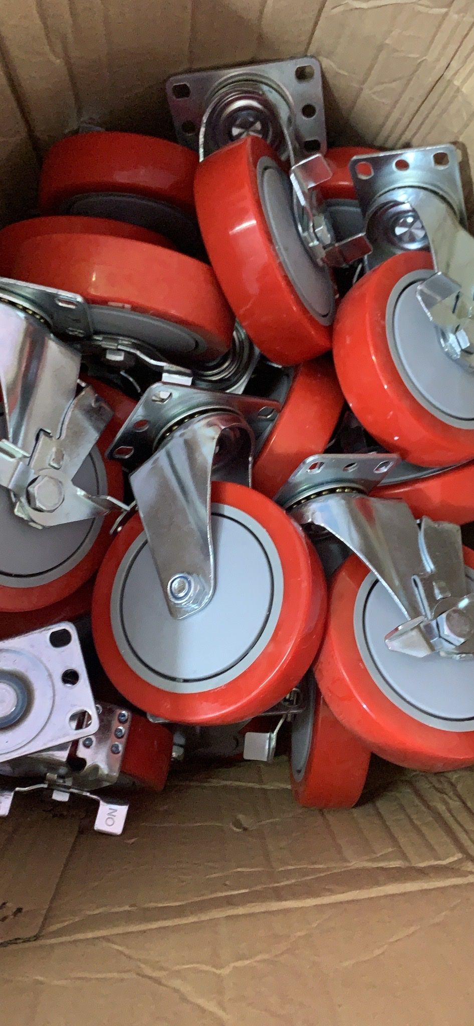 Bánh xe – CÔNG TY TNHH FLASHBOY SOLUTION