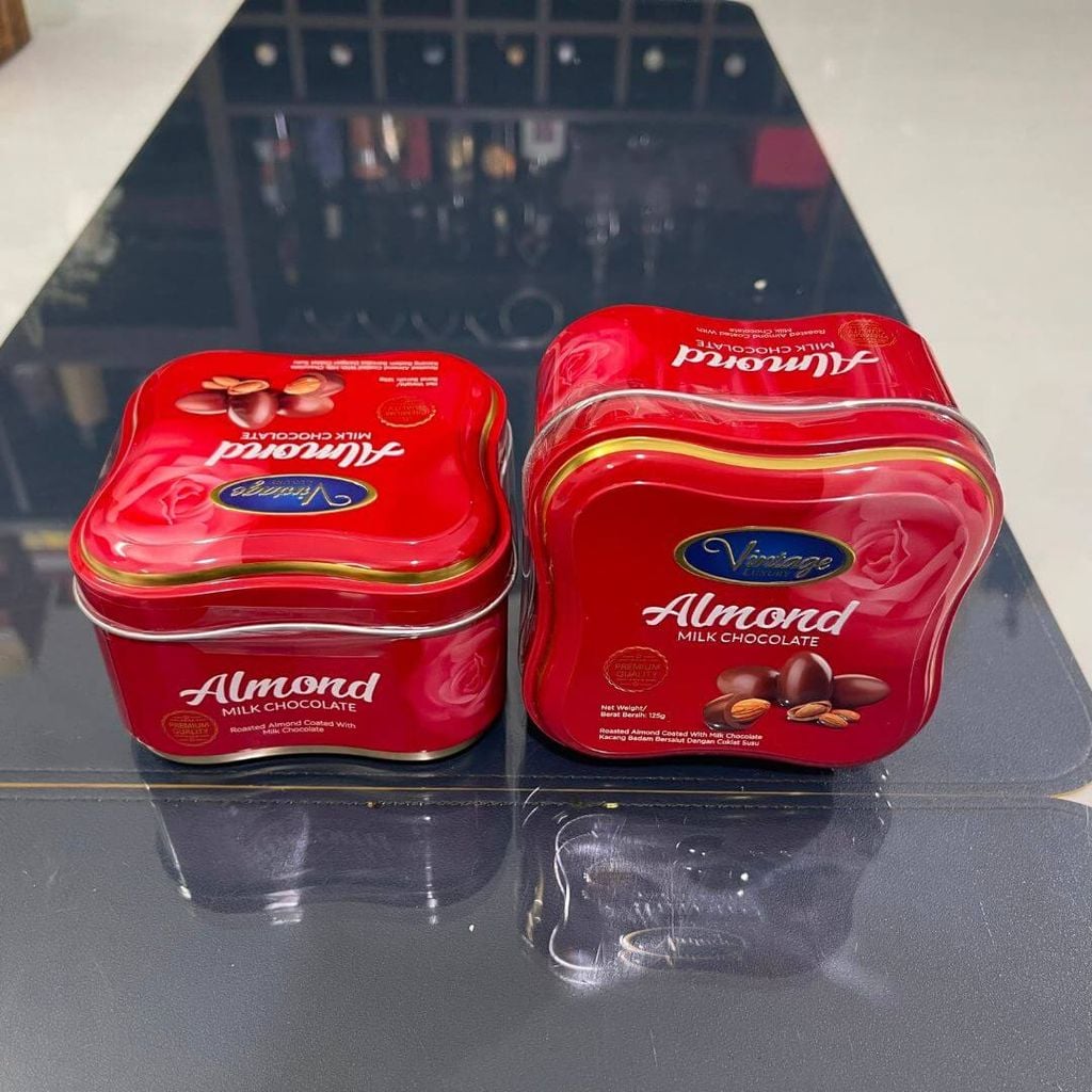 Hộp Socola Sữa Hạt Hạnh Nhân Almond Vintage Luxury 125g Màu Đỏ – Cỏ Sáu ...