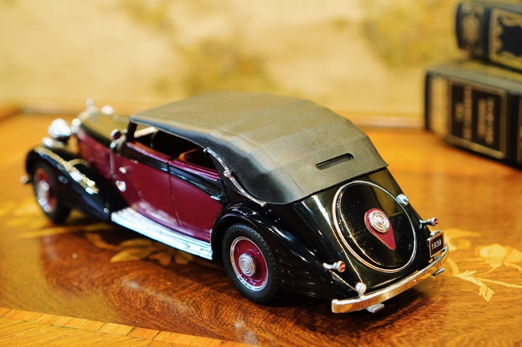 1939 MAYBACH ZEPPELIN 2001 Limited Edition – Leicester