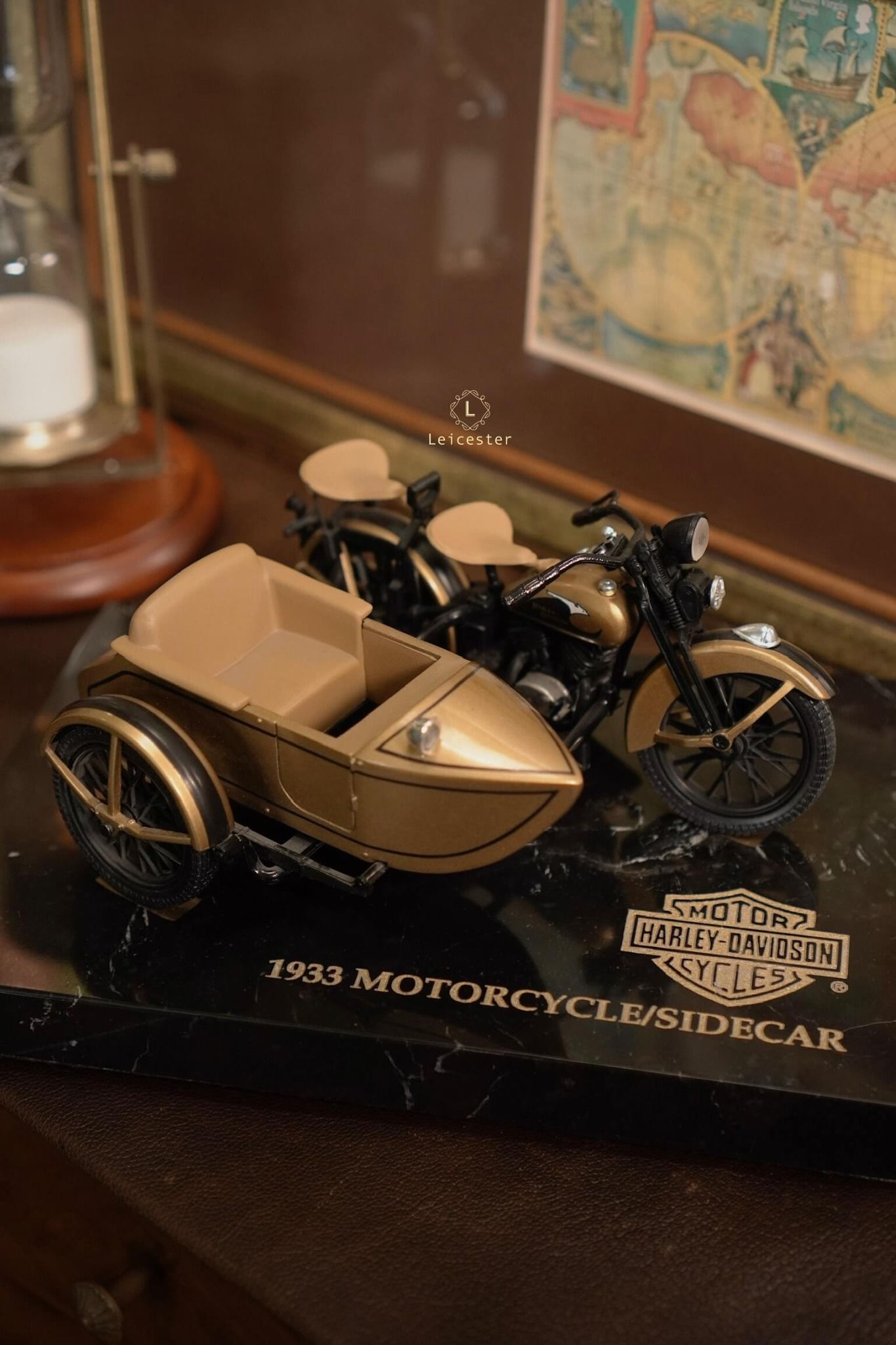 Harley-Davidson 1933 Motorcycle/Sidecar Bank Ultra Edition – Leicester