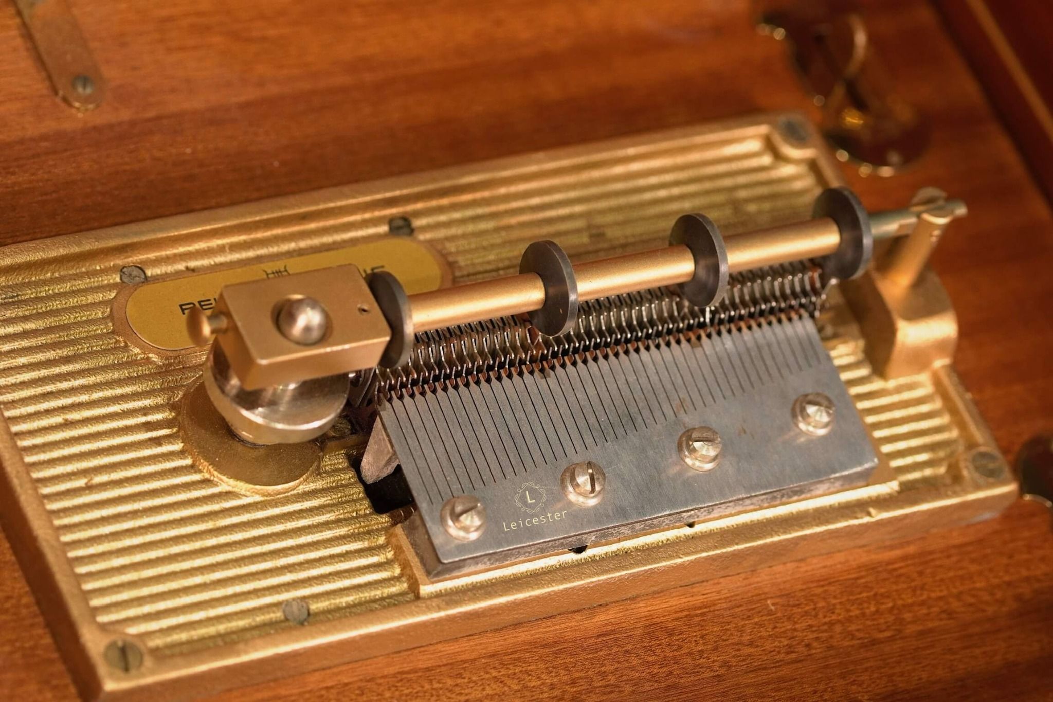 Reuge Music Box Disc – Leicester