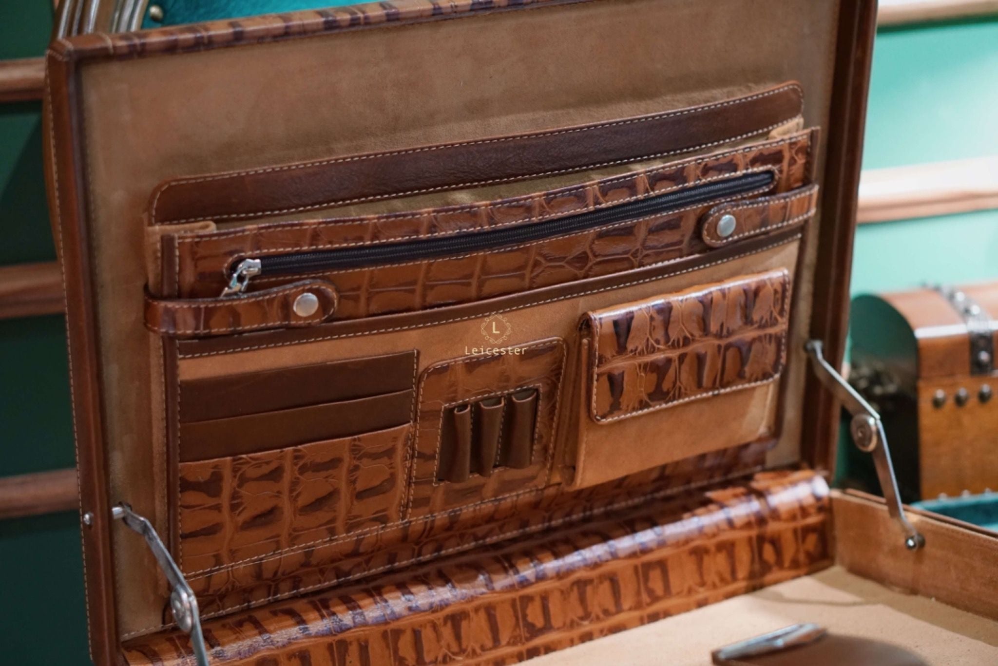 Vali Da Vintage – Leicester