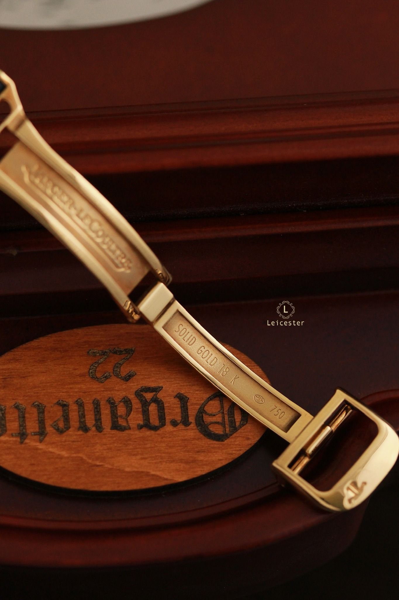 Jaeger-LeCoultre Reverso Duoface 18K Solid yellow Gold – Leicester