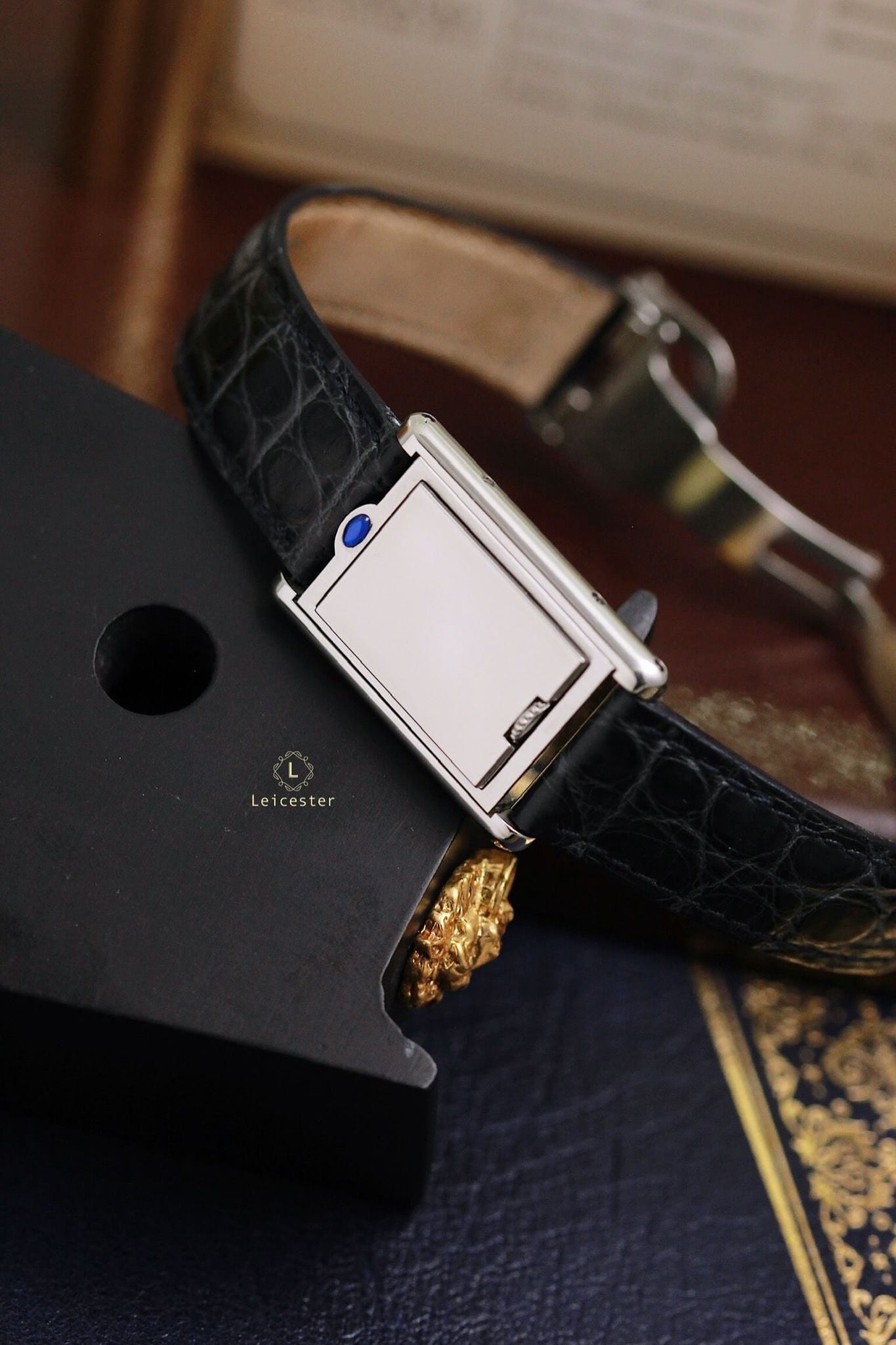 CARTIER TANK BASCULANTE REF 2386 ARABIC – Leicester