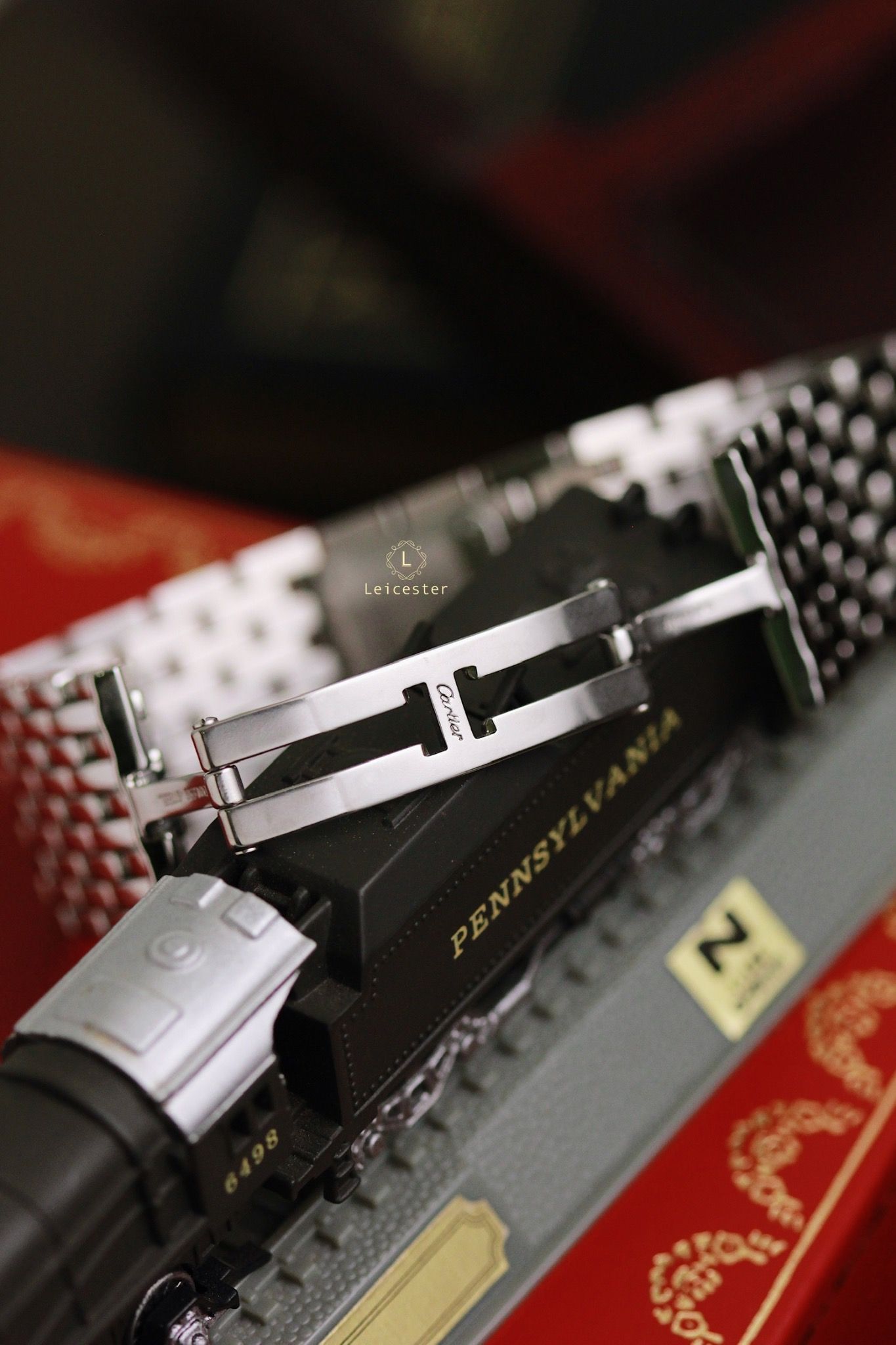 Cartier Panthère Ruban – Leicester