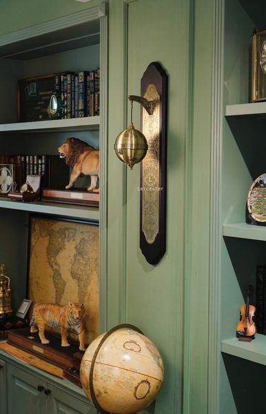 The Sir Francis Drake Falling Ball Clock – Leicester