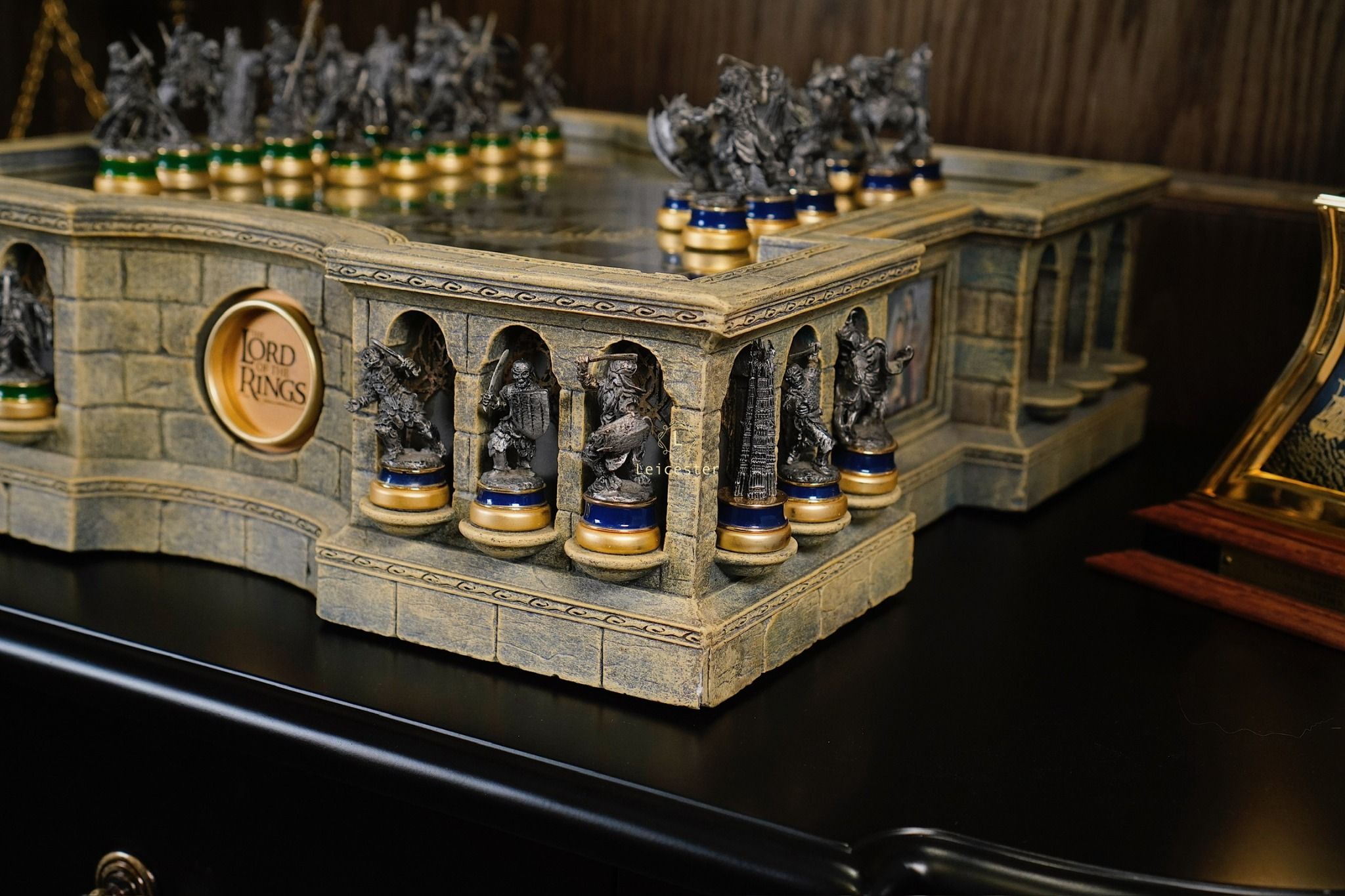 The Lord Of Rings Chess Set – Leicester