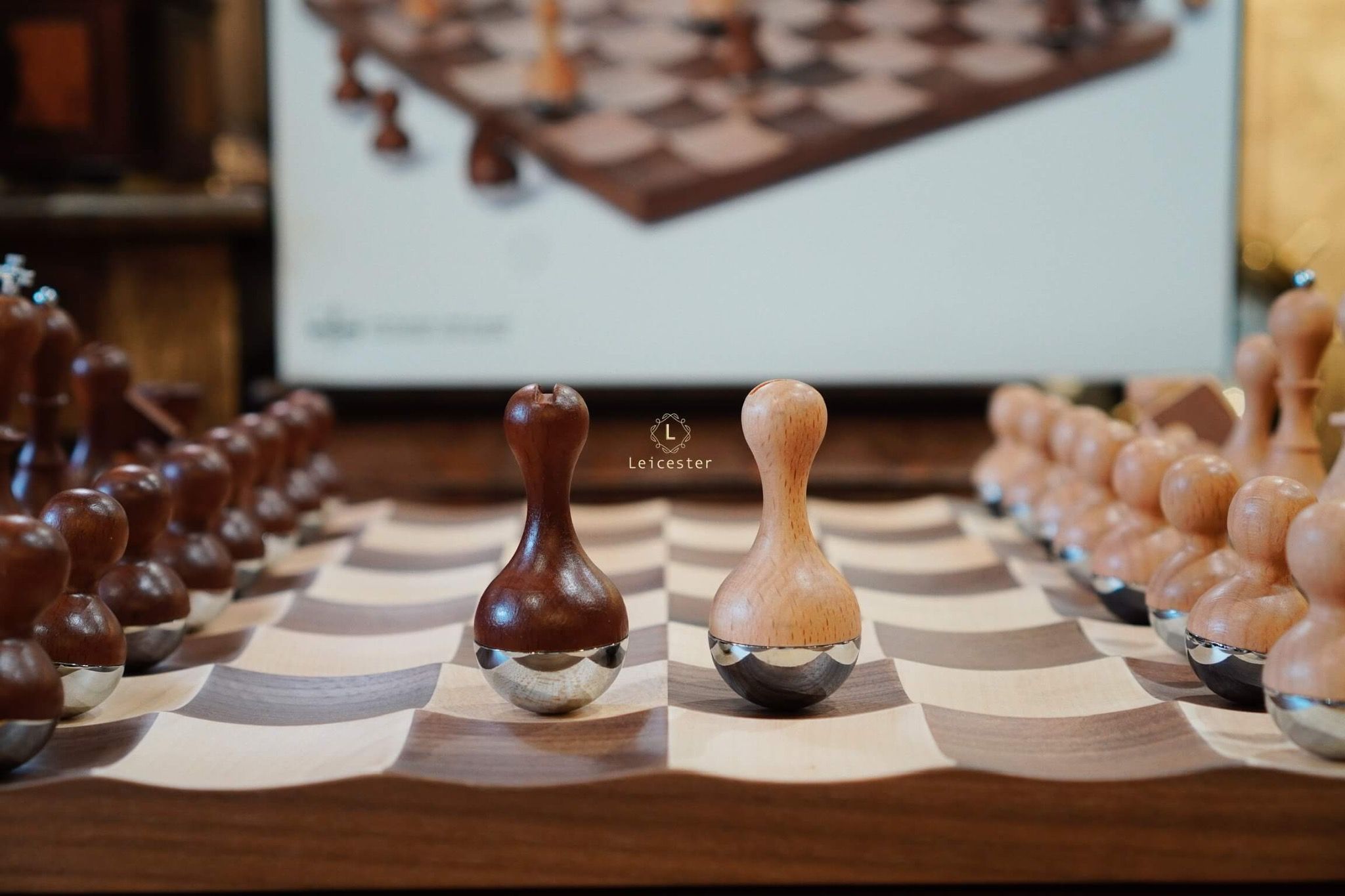 Wobble Chess Set – Leicester