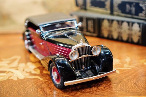 1939 MAYBACH ZEPPELIN 2001 Limited Edition – Leicester