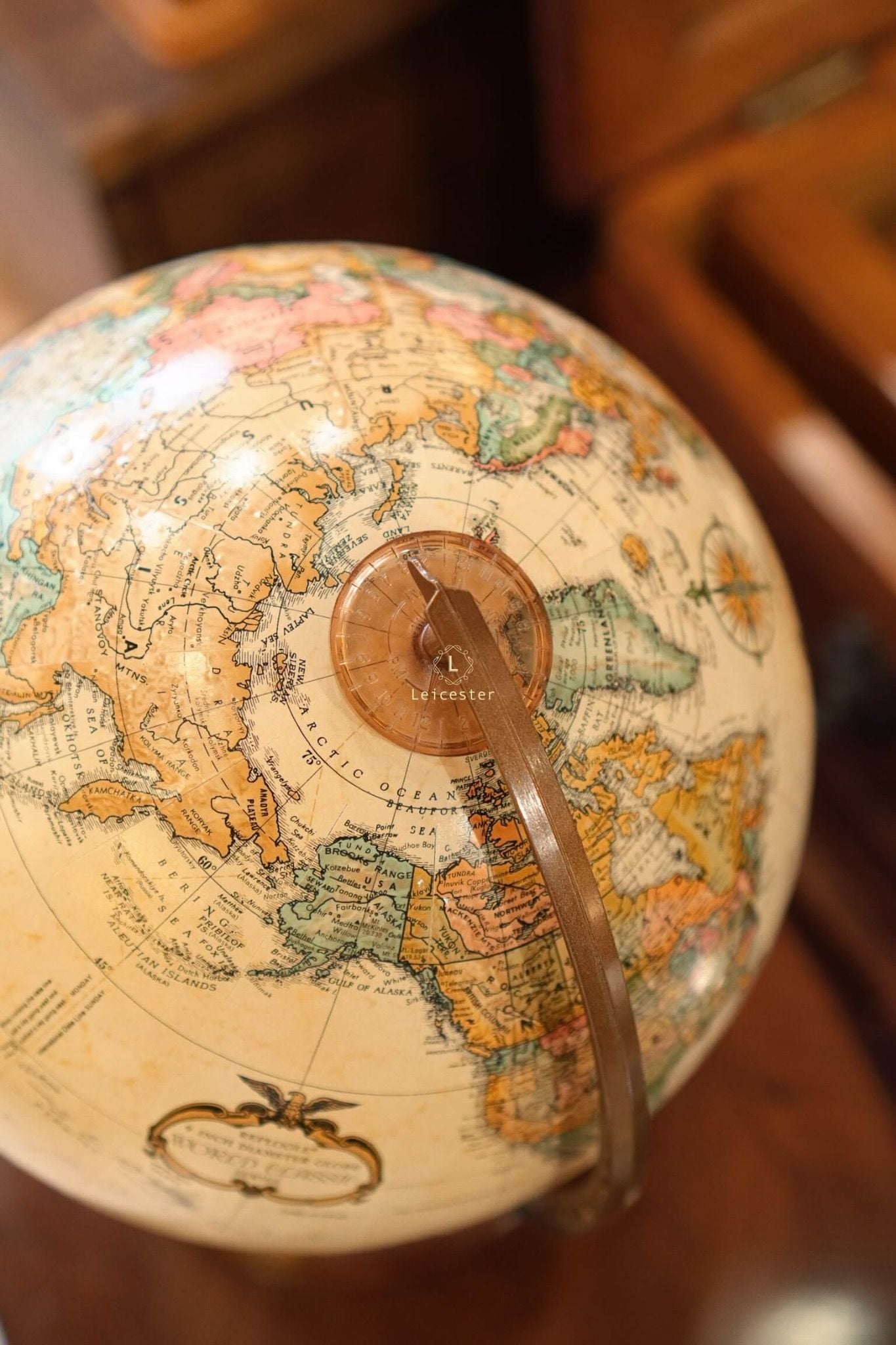 Quả địa cầu cổ điển – Leicester