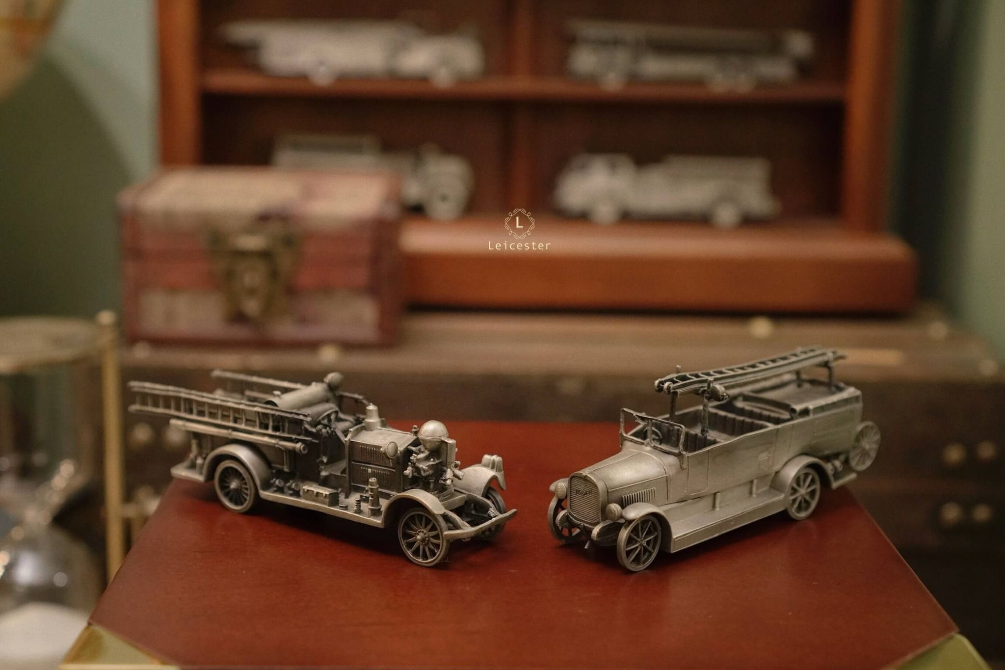 FIRE ENGINES OF THE WORLD SET PEWTER – Leicester