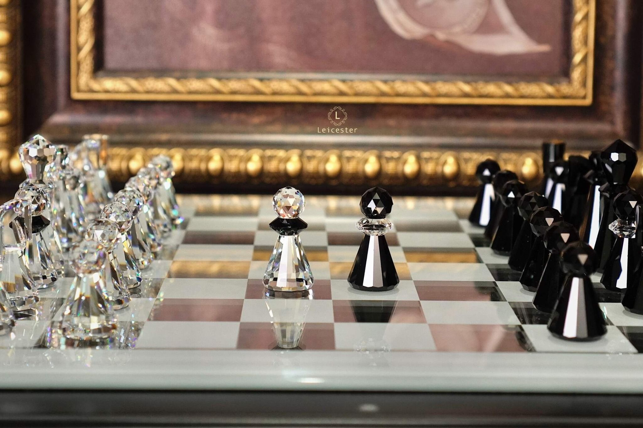 SWAROVSKI chess set – Leicester