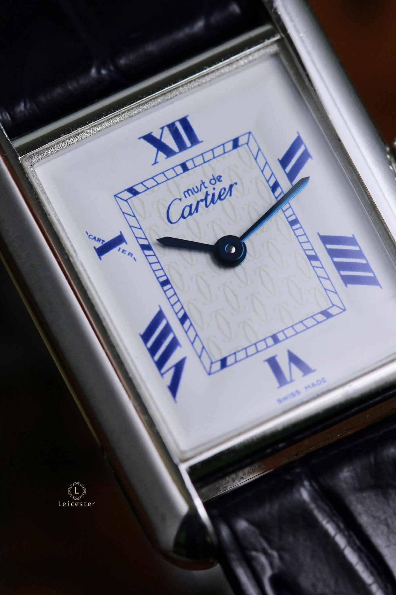 Must de Cartier Tank Blue Motif – Leicester