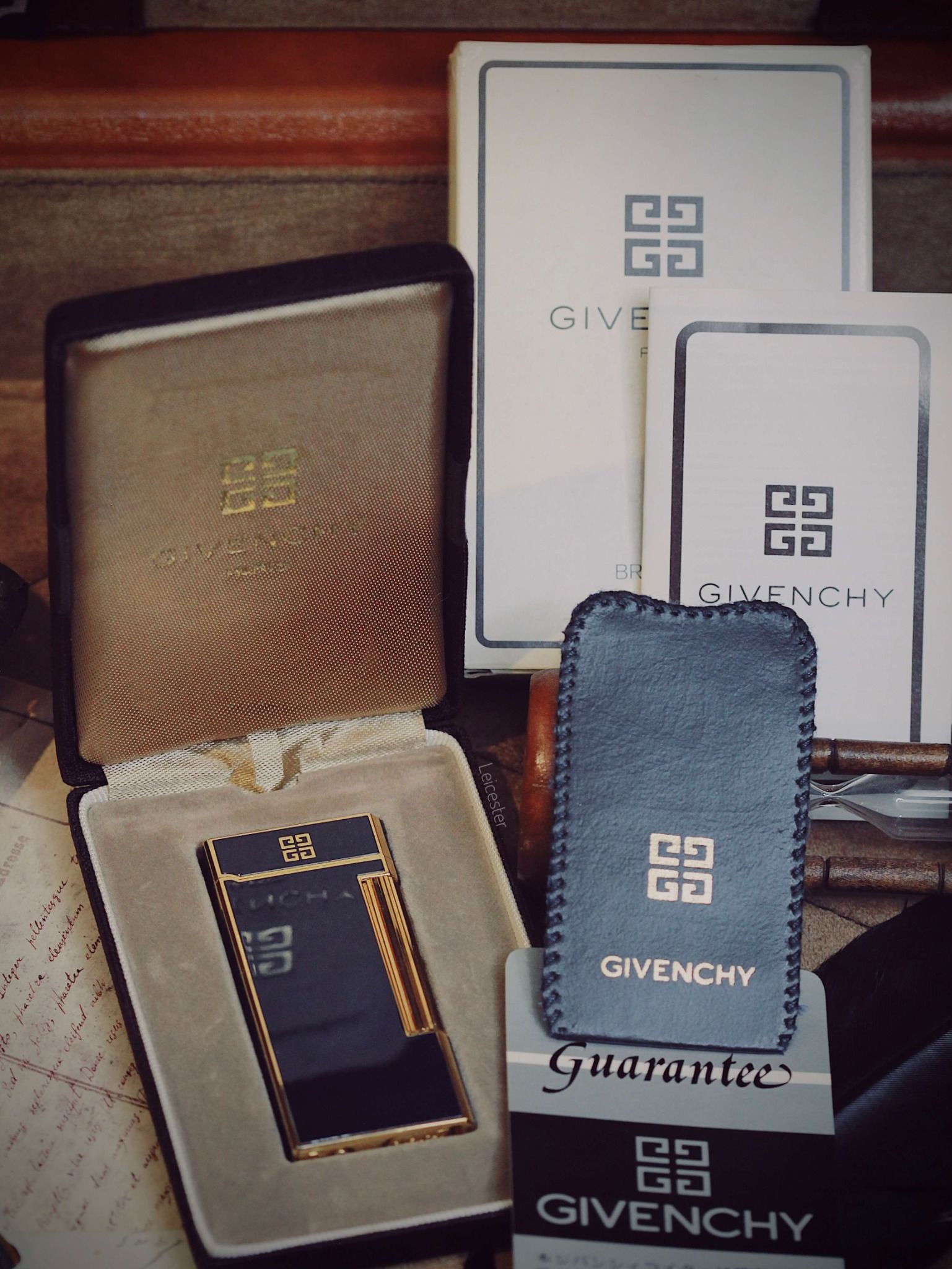 Bật Lửa Cartier Santos – Leicester