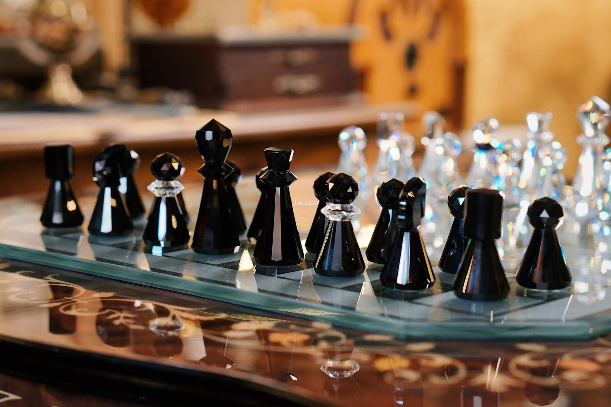 SWAROVSKI chess set – Leicester