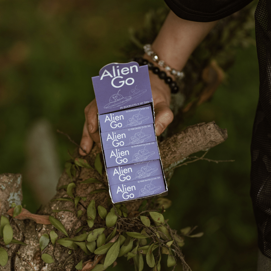 TIPS ALIEN– 420 LAB HEADSHOP