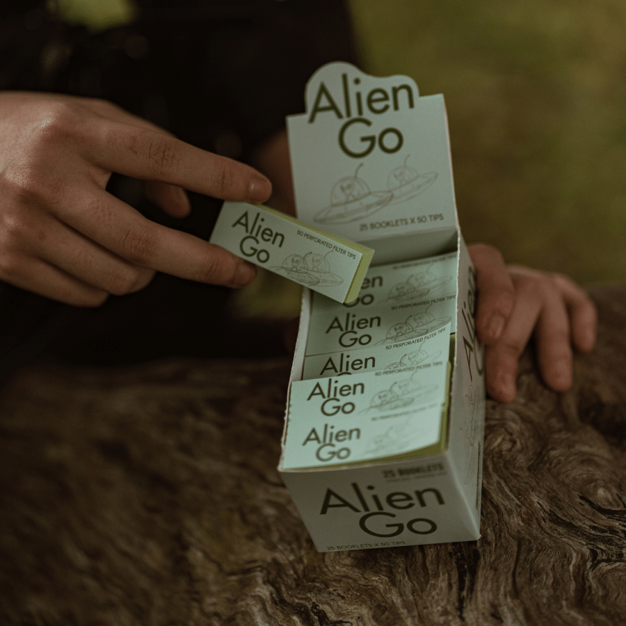 TIPS ALIEN– 420 LAB HEADSHOP