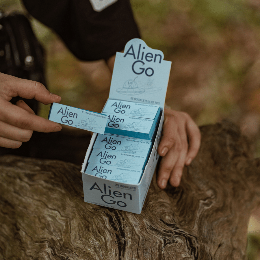 TIPS ALIEN– 420 LAB HEADSHOP