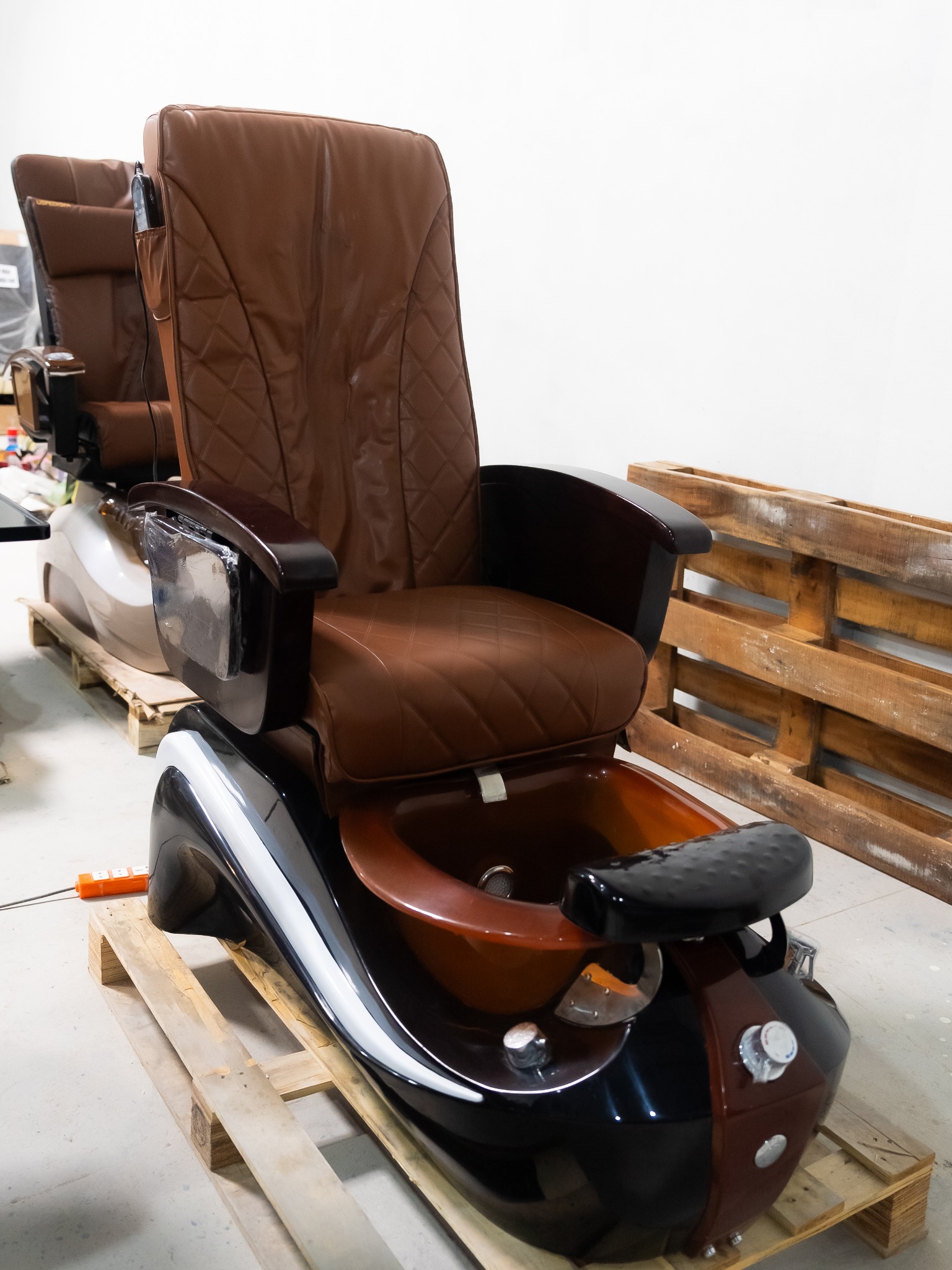 Ghế pedicure làm nail có mát xa có bồn ngâm MS 02Ghế pedicure làm nail ...