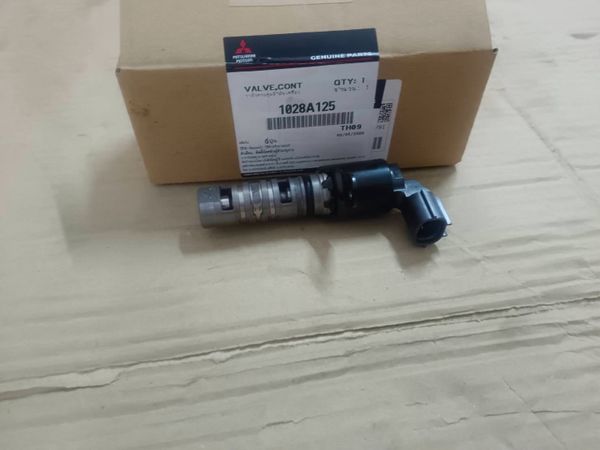 Mitsubishi 1028A125 Genuine Valve,Oil Feeder Control – AZ Parts Now