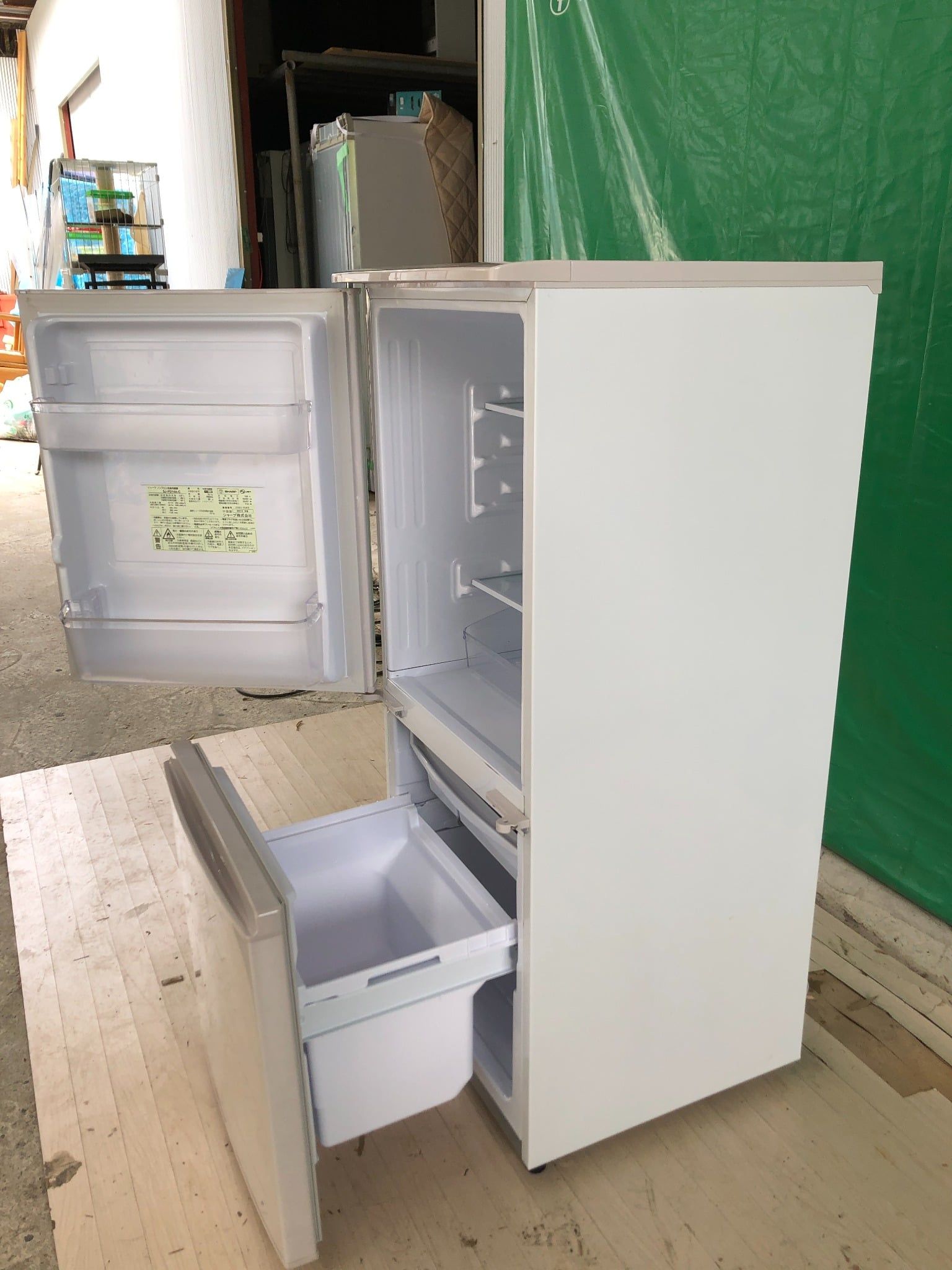 Tủ lạnh 137L (137L Fridge) G1960C15 Sharp – greennippongroup