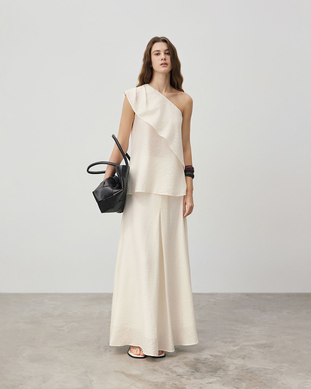 Ivory One-Shoulder Set – Nosbyn