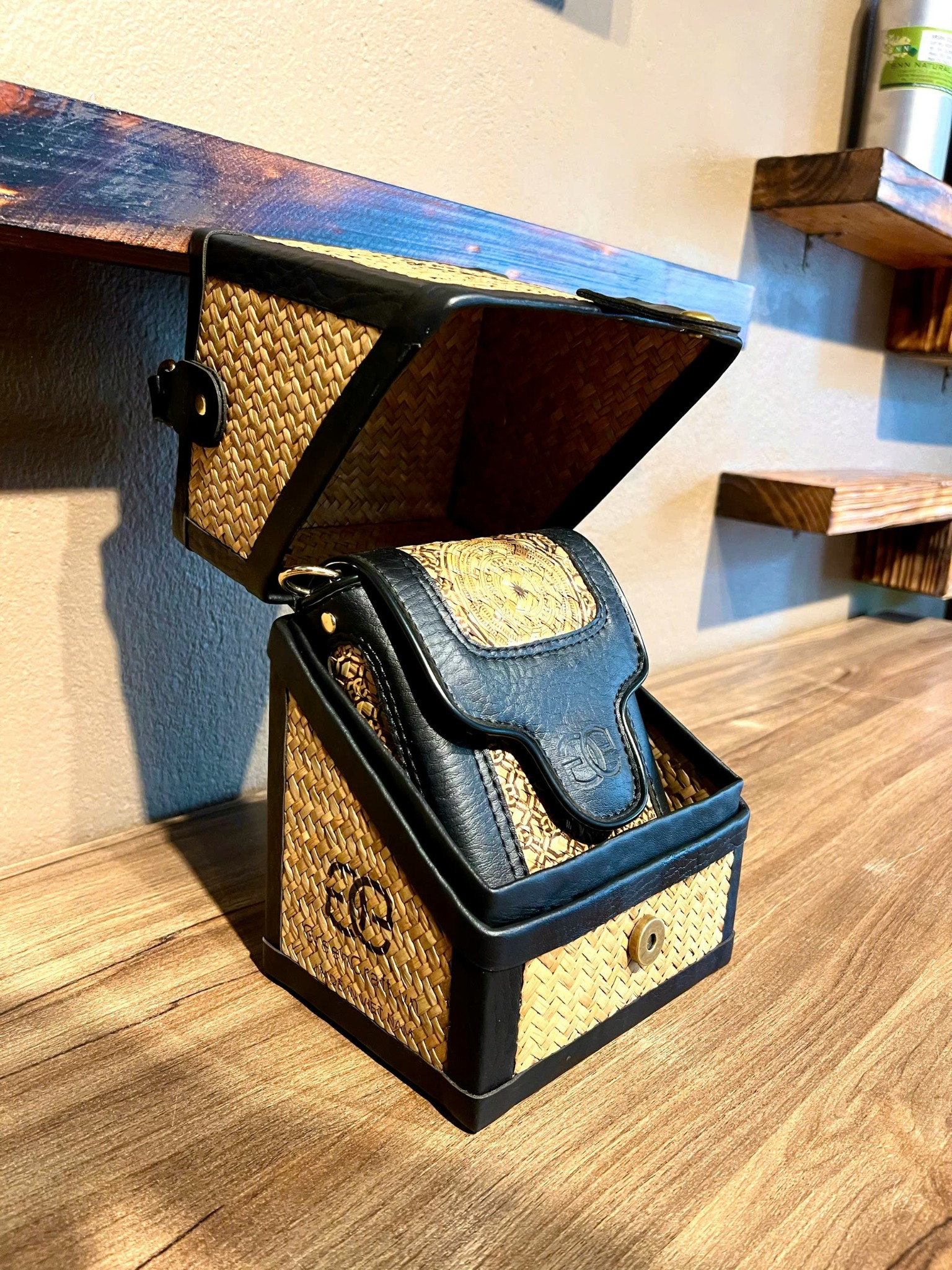 TÚI ĐEO CHÉO CỎ BÀNG LUXURY 05 – Green Craft - Miền Tây Xanh