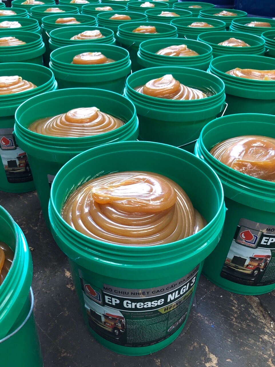 Mỡ Chịu Nhiệt Đa Năng EP Grease NLGI 3 – Công Ty TNHH Thịnh Phát T&P