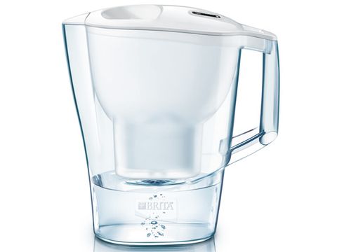 Bình lọc nước Brita Marella Basic/Cool Berry 2.4 lít (có sẵn 1 lõi lọc