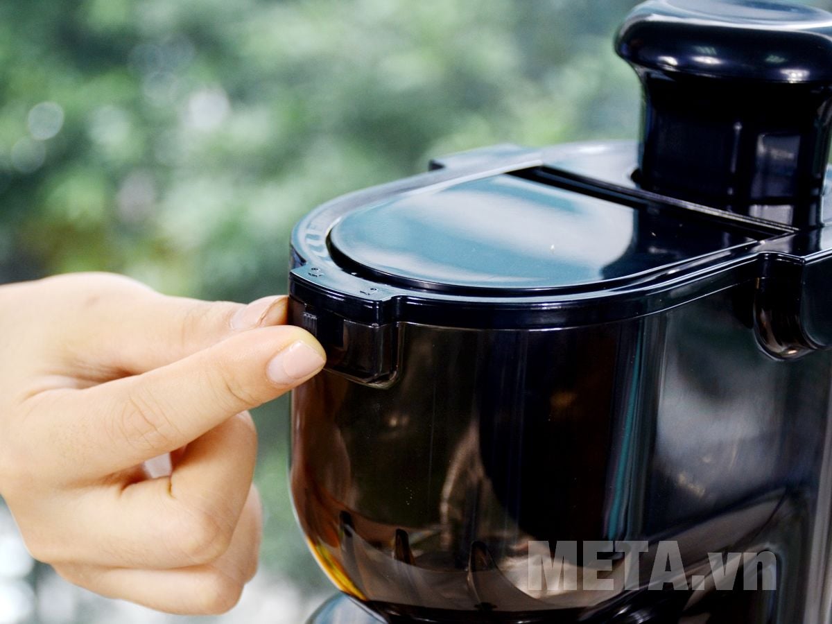 Máy ép trái cây Biochef 666