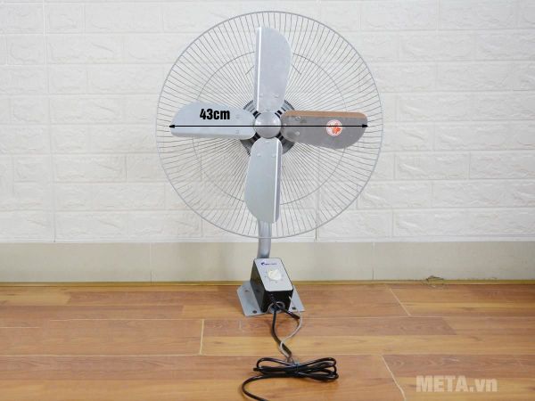 Quạt treo tường công nghiệp Ching Hai W9199