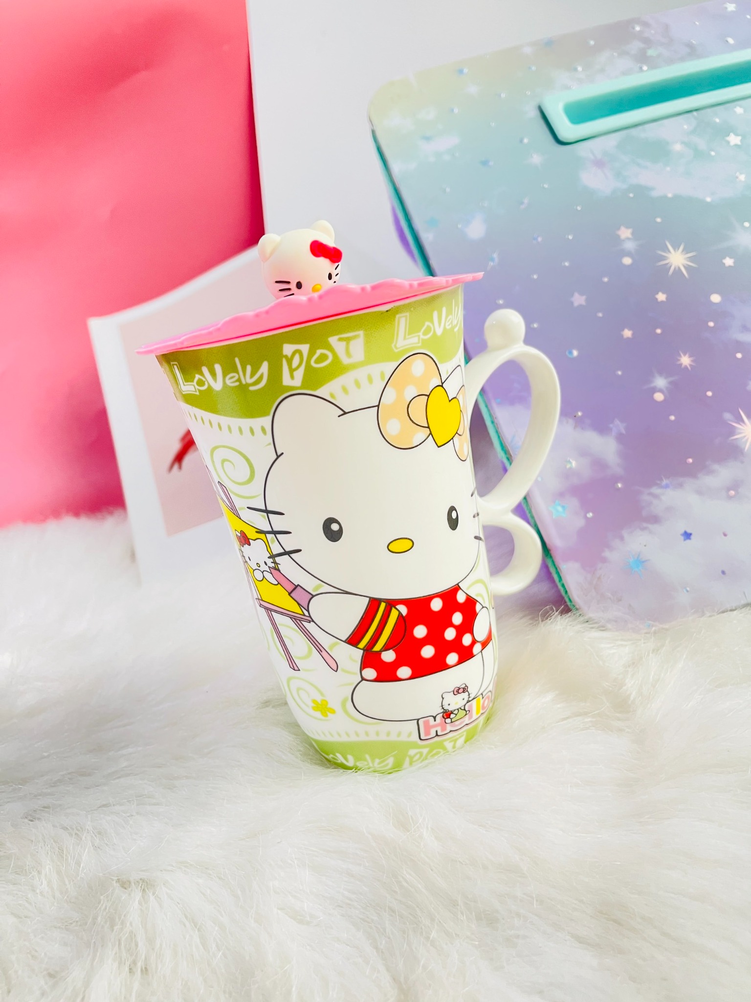 LY SỨ HELLO KITTY