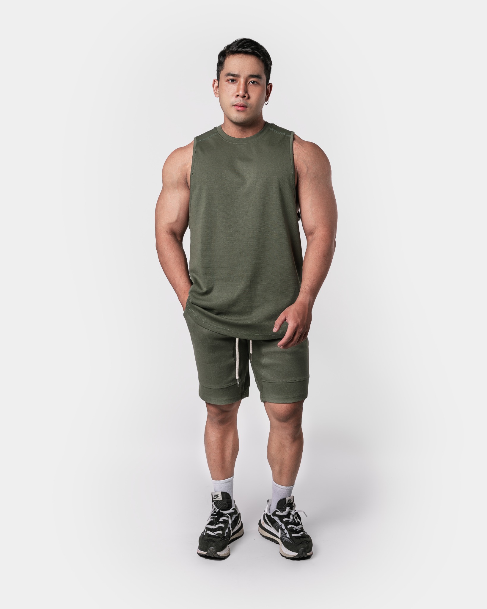 IRFV PREMIUM TANK TOP OLIVE – IRON FEVER VIETNAM
