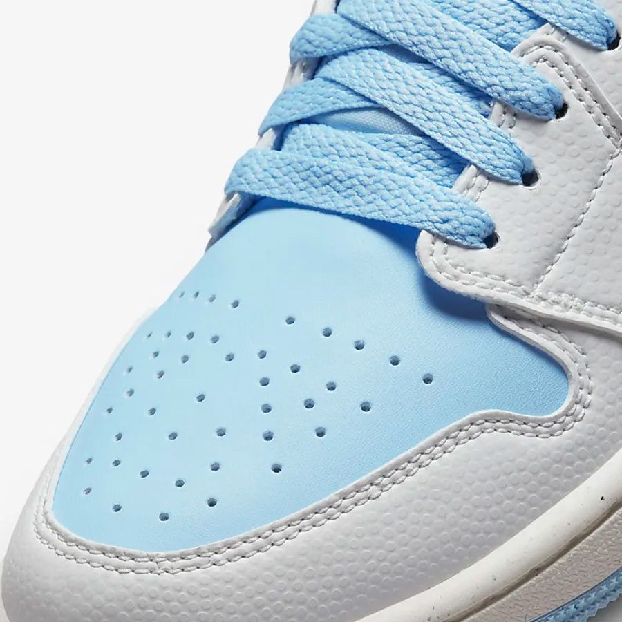 Giày Nike Air Jordan 1 Low SE Reverse Ice Blue W DV1299-104 - Deestore.vn