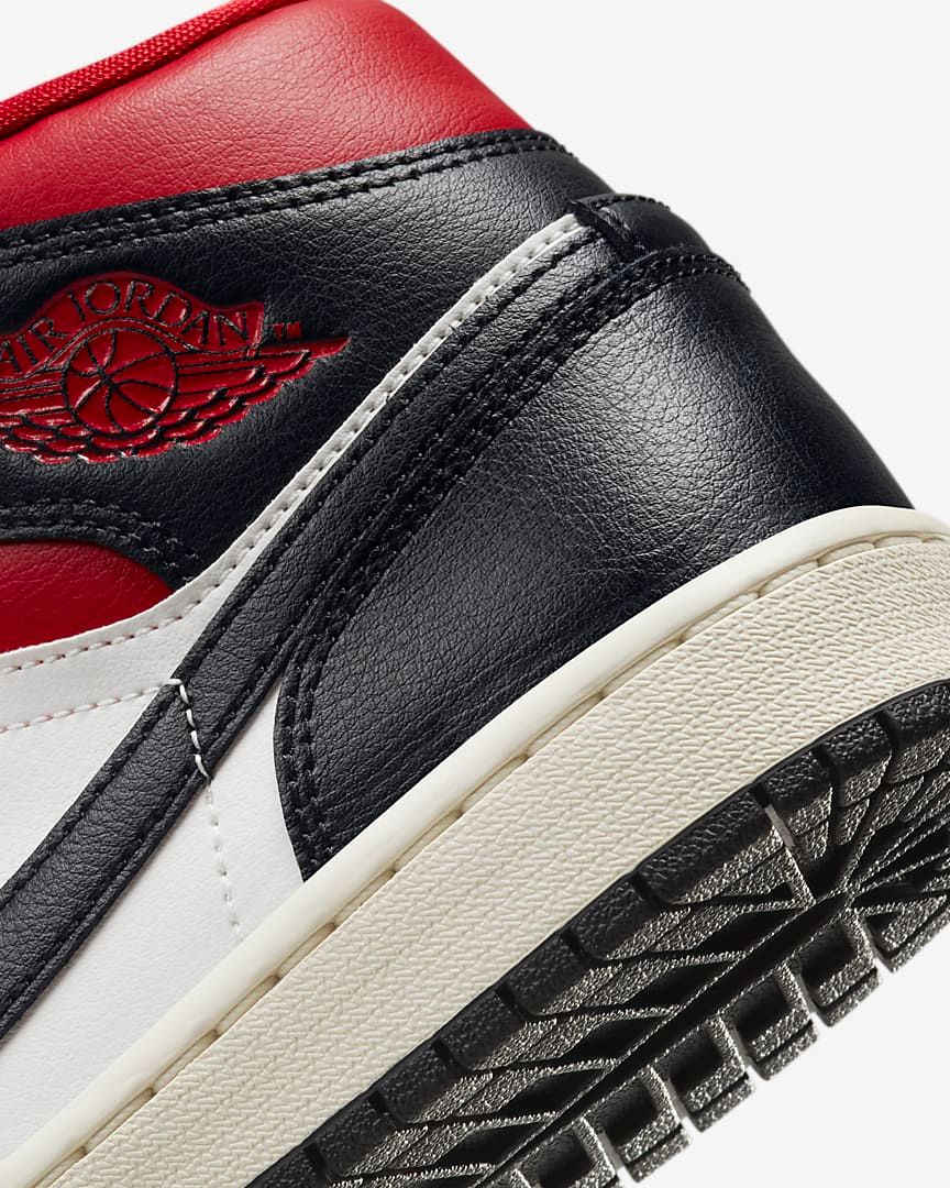 Giày Nike Air Jordan 1 Mid Fitness Red BQ6472-061 - Deestore.vn