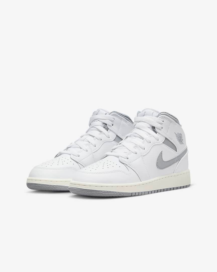 Giày Nike Air Jordan 1 Mid Neutral Grey (GS) 554725-135 - Deestore.vn
