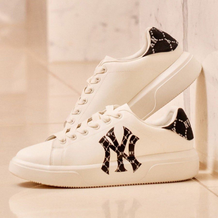 Giày MLB Chunky Classic Heel Dia Monogram New York Yankees 3ASXAM82N-5 ...