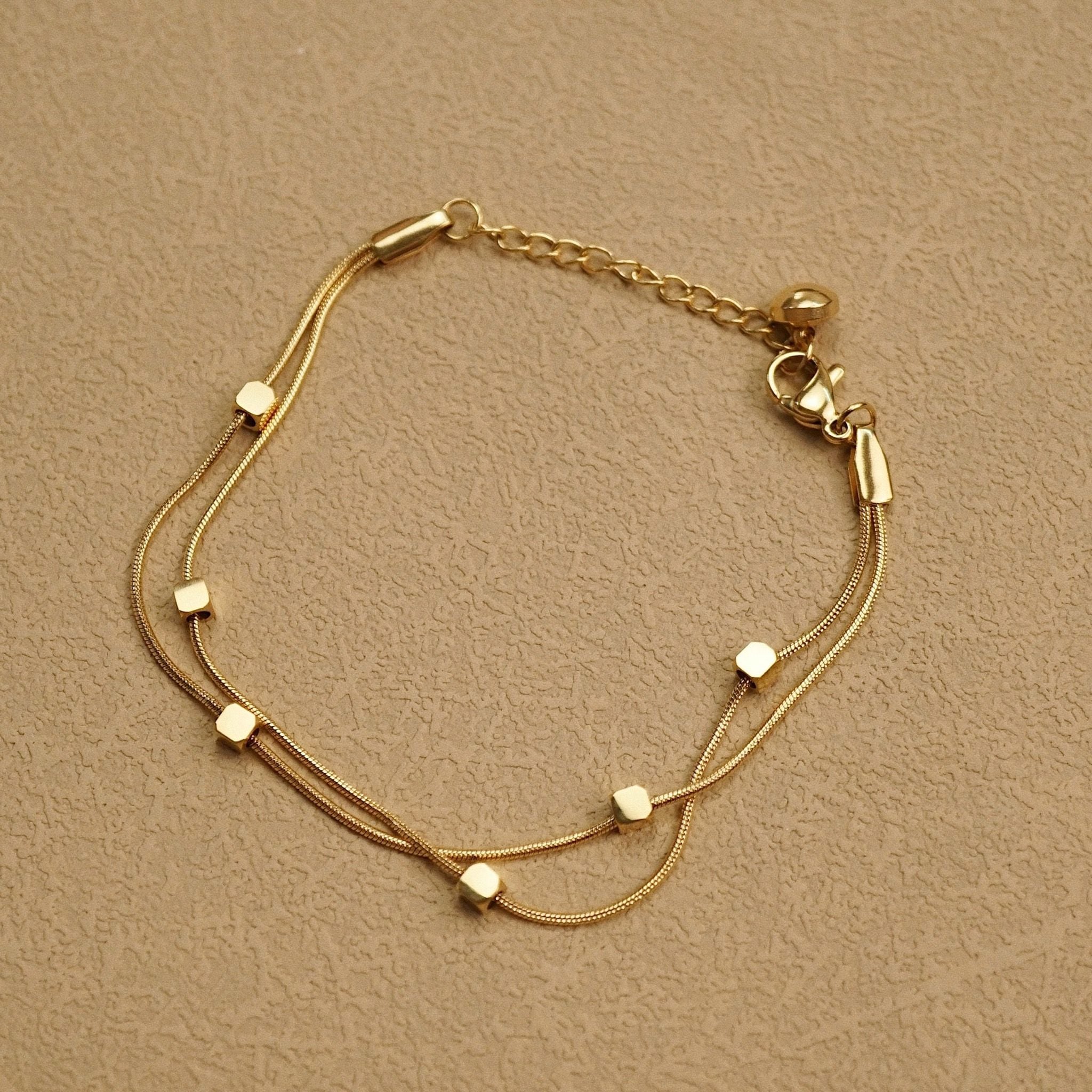 CUBE SILKY BRACELET L I T H E R A P Y