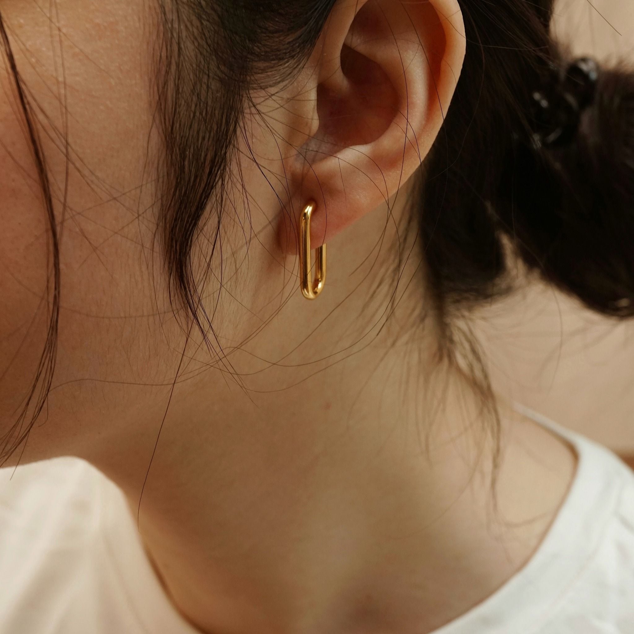 LONG RECTANGLE OPEN HOOP EARRINGS L I T H E R A P Y