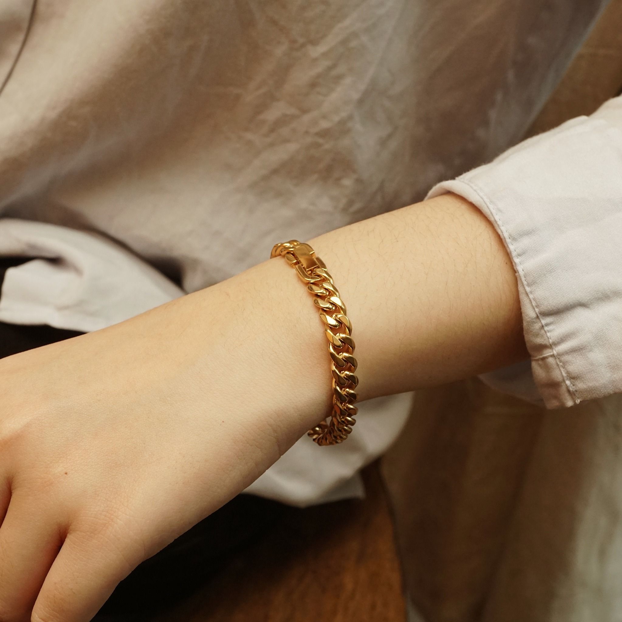 BOLD CURB BRACELET L I T H E R A P Y