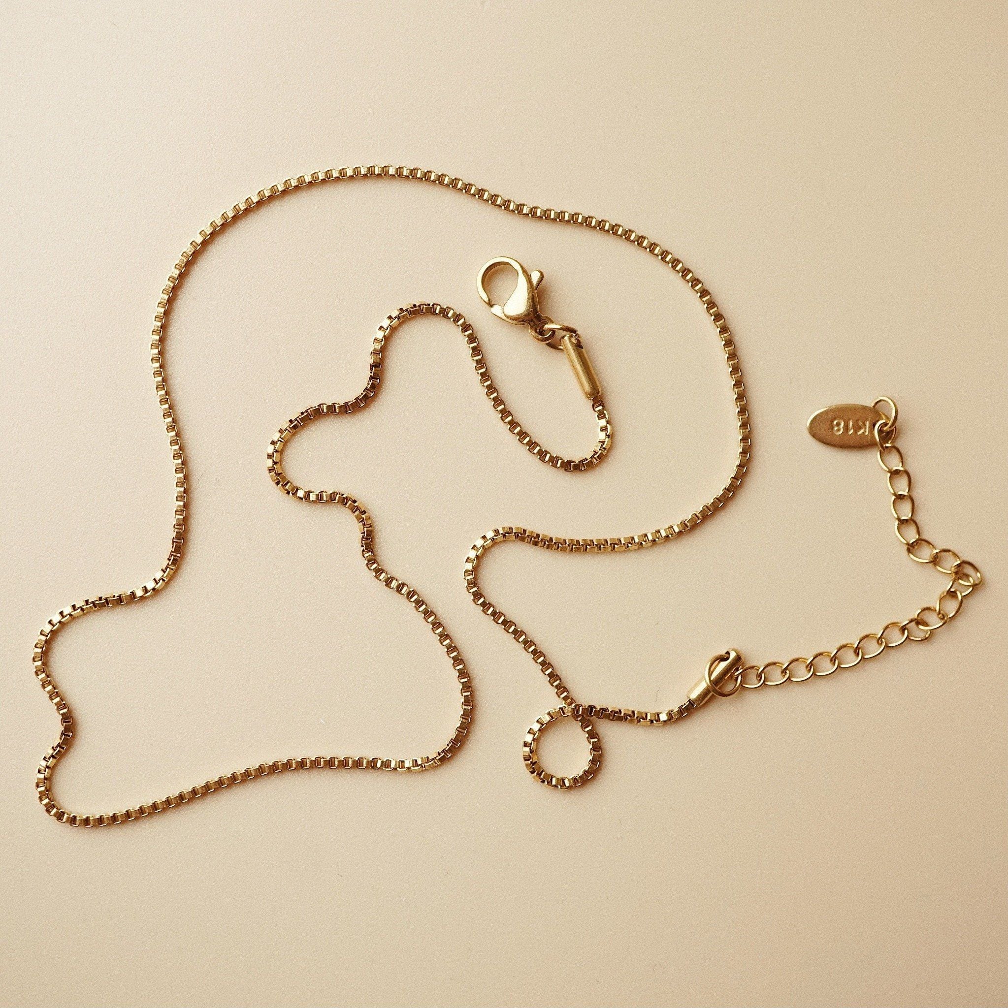 BOX CHAIN NECKLACE L I T H E R A P Y