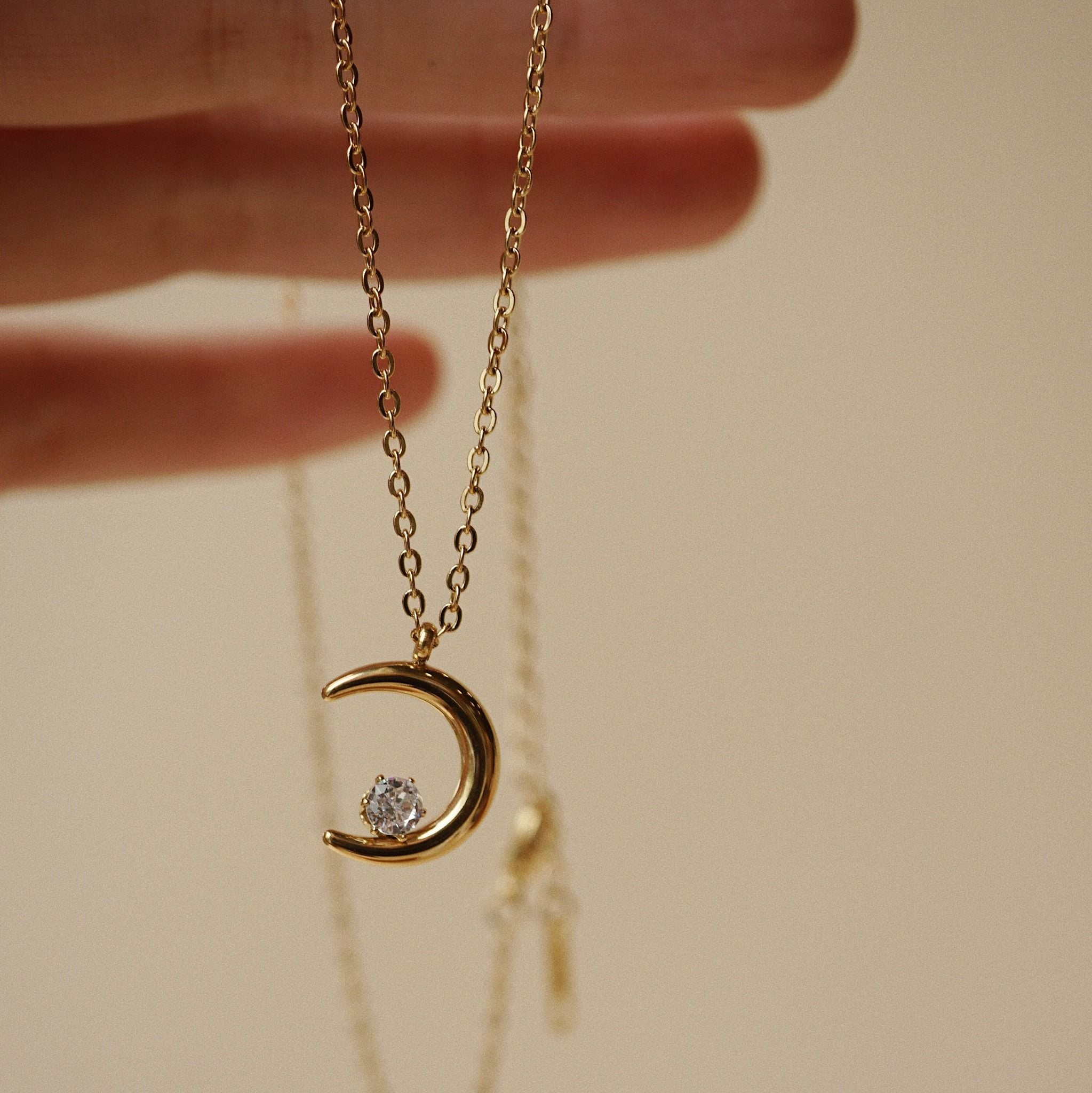CRESCENT STONE NECKLACE L I T H E R A P Y